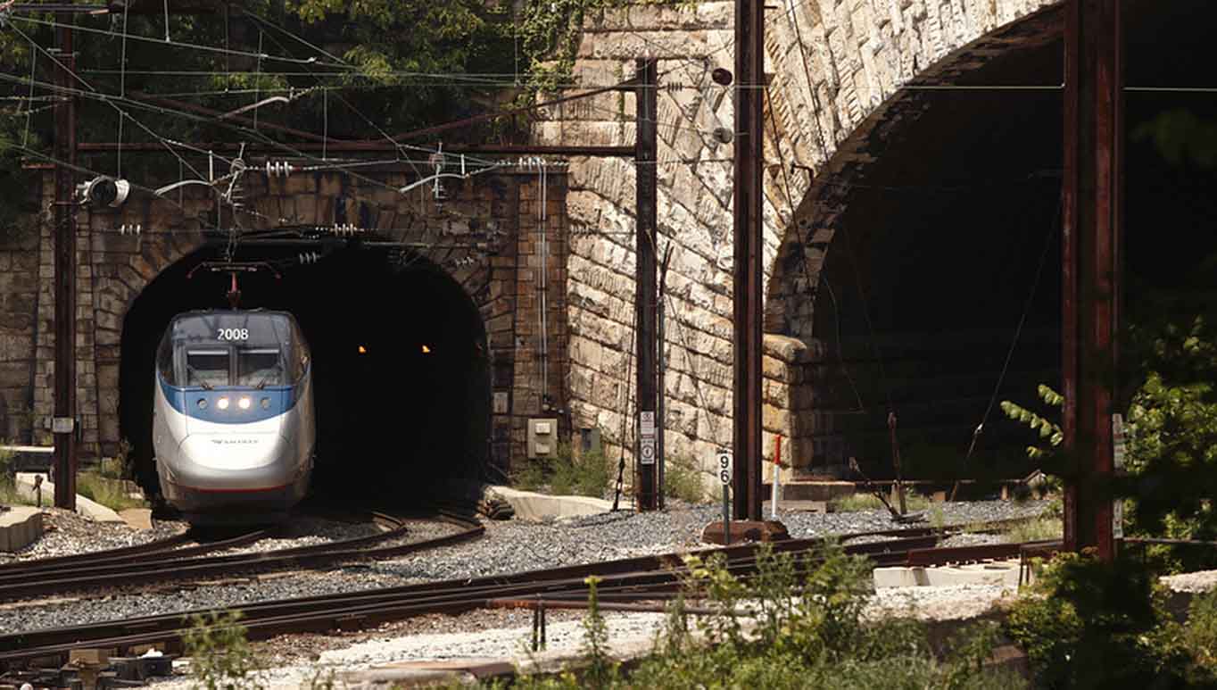 Baltimore's B&P Tunnel - Railfan Guide