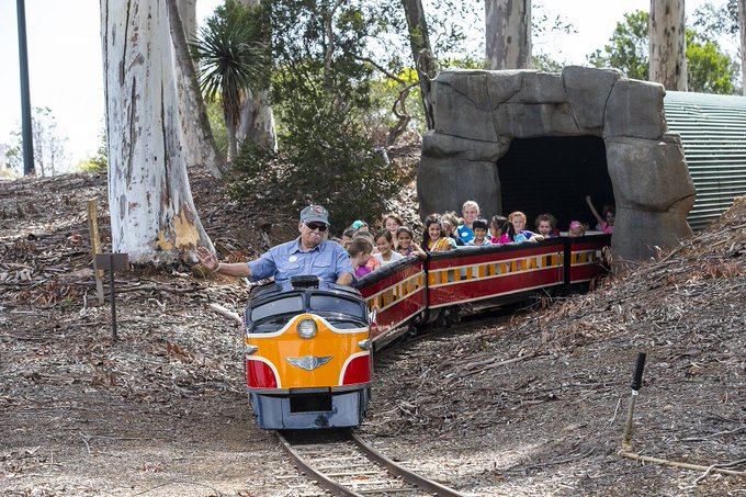 San Diego Railfan Guide