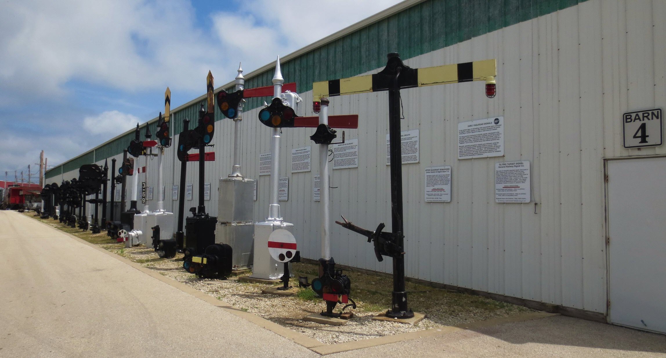 Illinois Railway Museum Railfan Guide
