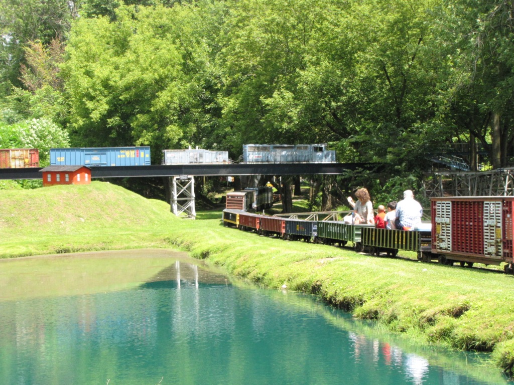 Junction Valley RR Railfan Guide