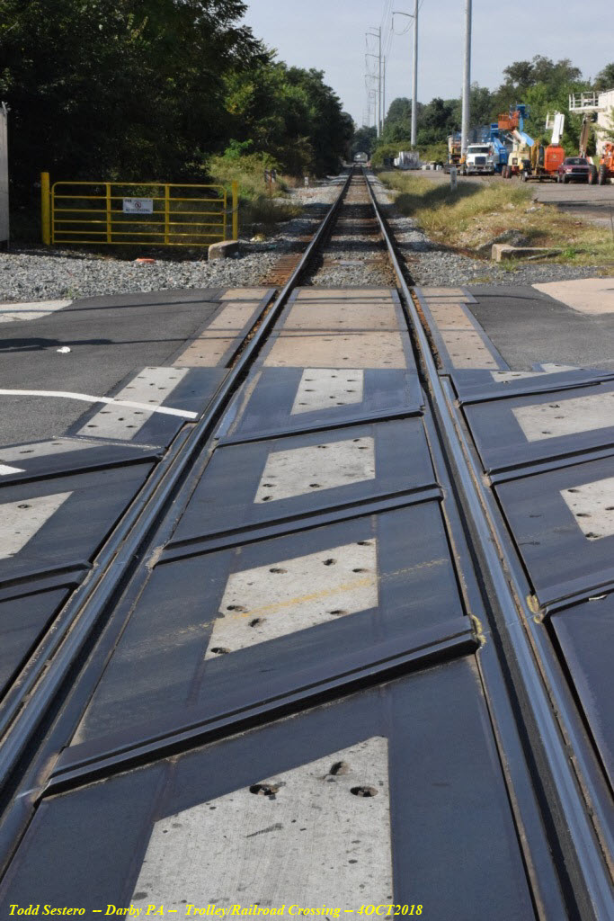 Darby PA Rail/Trolley Crossing Railfan Guide