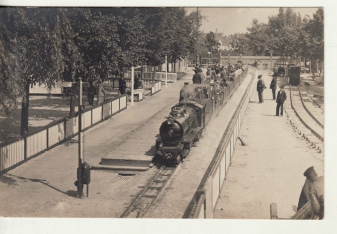 Railroad Stations outside the U.S. and Canada