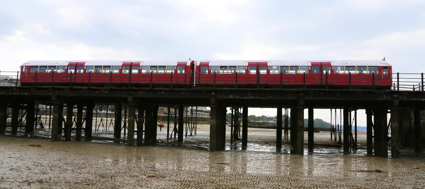 Isle of Wight - Island Line, Railfan Guide